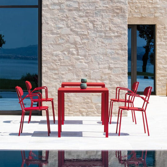 Curvy Outdoor Dining Chair - Stylish Seating – Spaceman